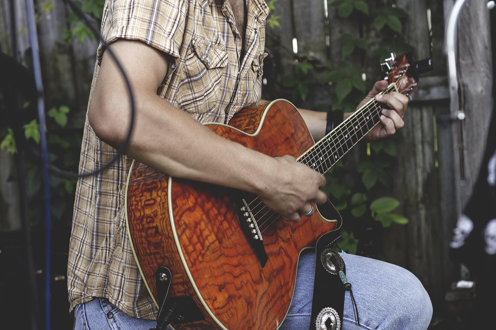 Learn Guitar Chords the 5 Essential Ones You Need To Know learn-guitar-chords-the-5-essential-ones-you-need-to-know